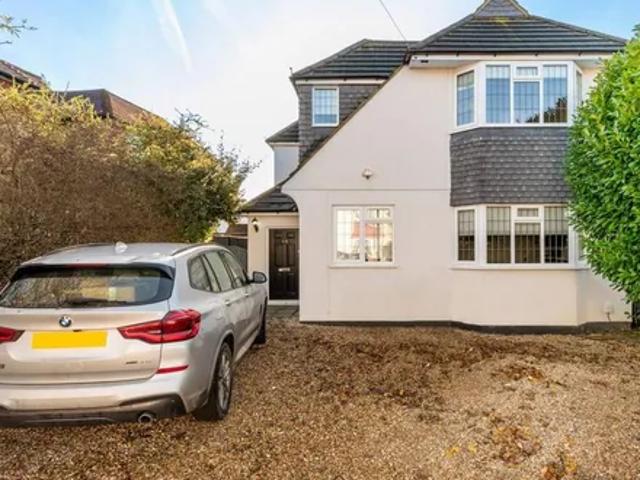 12 Hollington Crescent, London, KT3 6RP, United Kingdom | 5 bed house for rent #139266737 | Rentberry