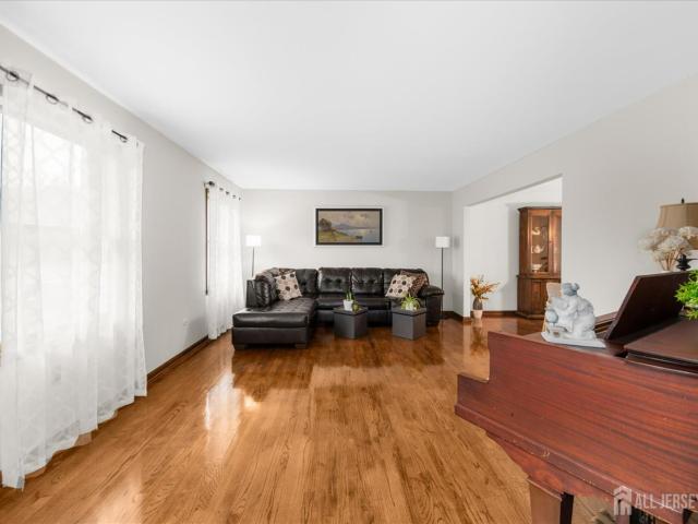 12 Holly Park Drive