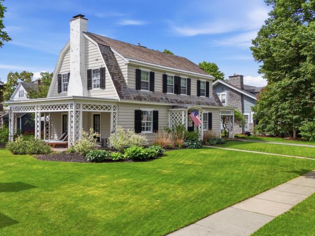 12 Horicon Avenue