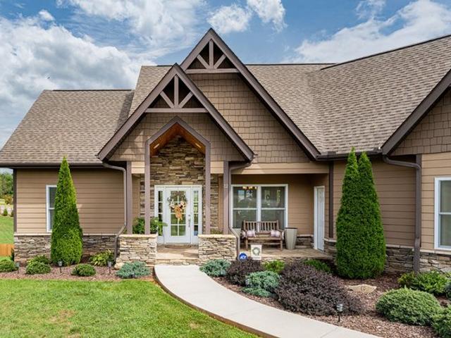 12 Horizon View Ln, Alexander, NC 28701