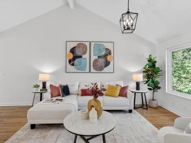 12 Horseshoe Ct, Scotts Valley, CA 95066