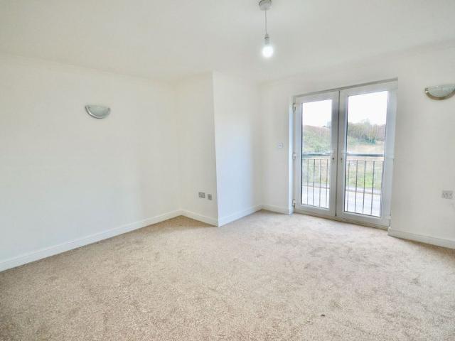 12 Jordean Court, Brook Street, Le12