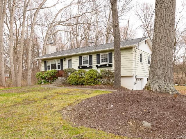 12 Julie Dr, Hopewell Junction, NY 12533 | MLS #982458 | Compass