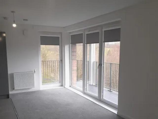 12 Kennyhill Square, Glasgow, G31 3LX, United Kingdom | 2 bed apartment for rent #167257454 | Rentberry