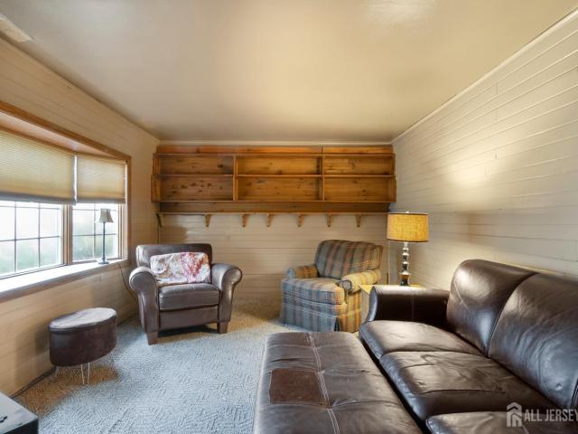 12 Kester Drive