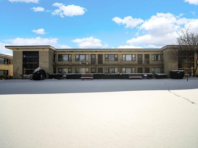 12 King Arthur Ct Apt 11, Northlake, IL 60164