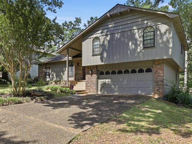 12 Kings Ct, Little Rock, AR 72211