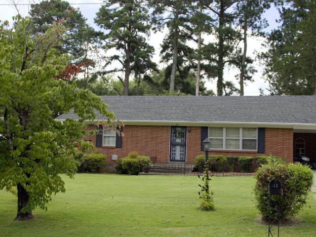 12 Knollwood Dr