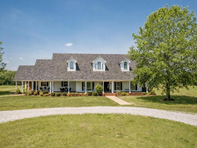 12 Lacie Drive