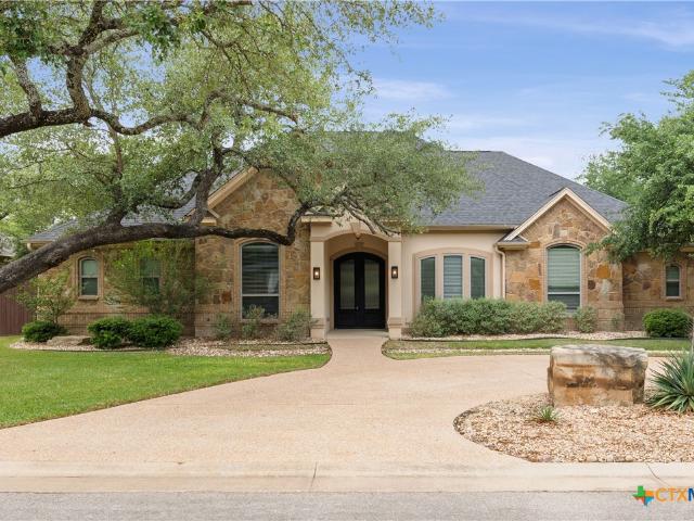 12 Lago Verde Lane