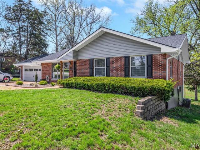 12 Lakewood Dr, Hillsboro, MO 63050 | Compass