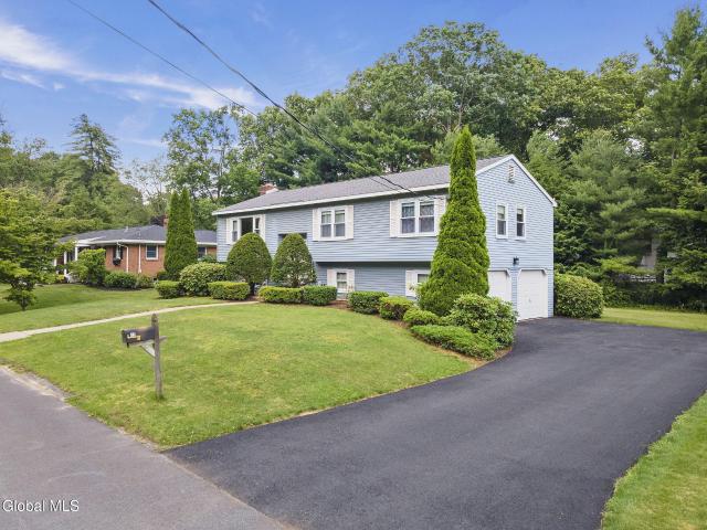 12 Lakewood Drive