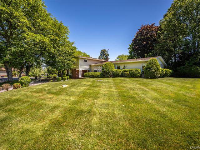 12 Lark Avenue