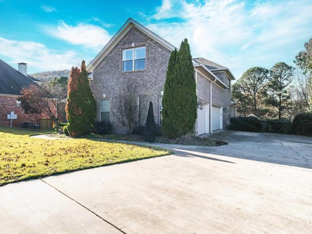 12 Laval Court