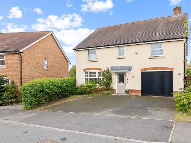 12 Leachman Way, Petersfield, Hampshire GU31, 4 bed detached house to rent, £2,600 pcm | PrimeLocation