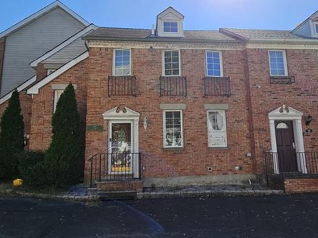 12 Lexington Ln, Staten Island, NY 10308