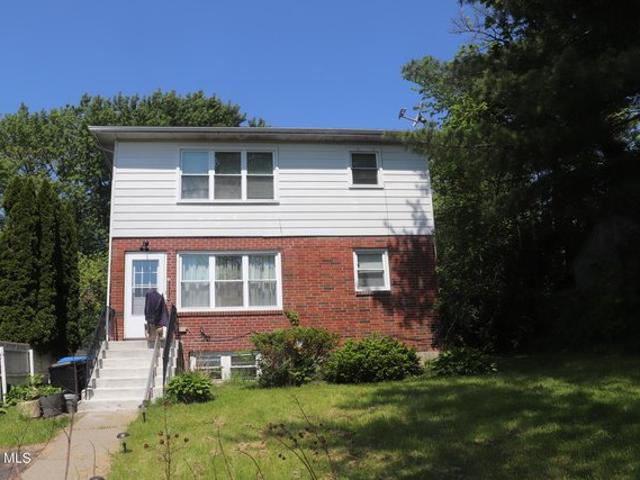 12 Limerick Dr, Albany, NY 12204