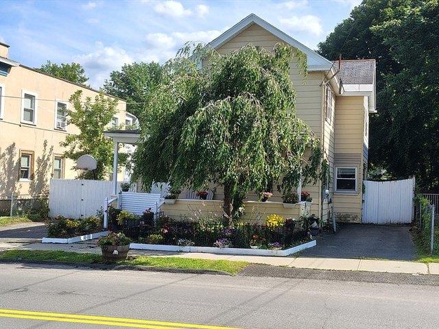 12 Lincoln St, Pittsfield, MA 01201