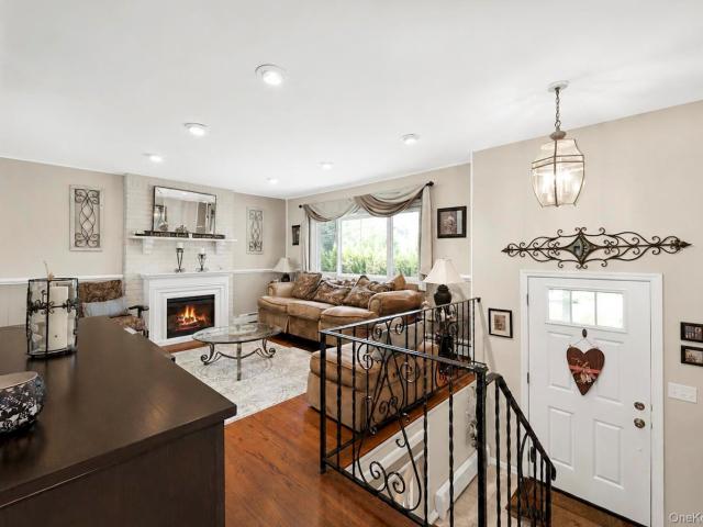 12 Linden Lane