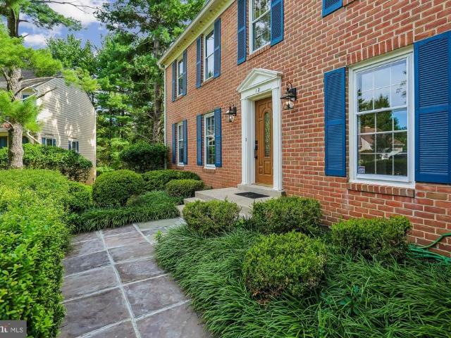 12 Lily Pond Court