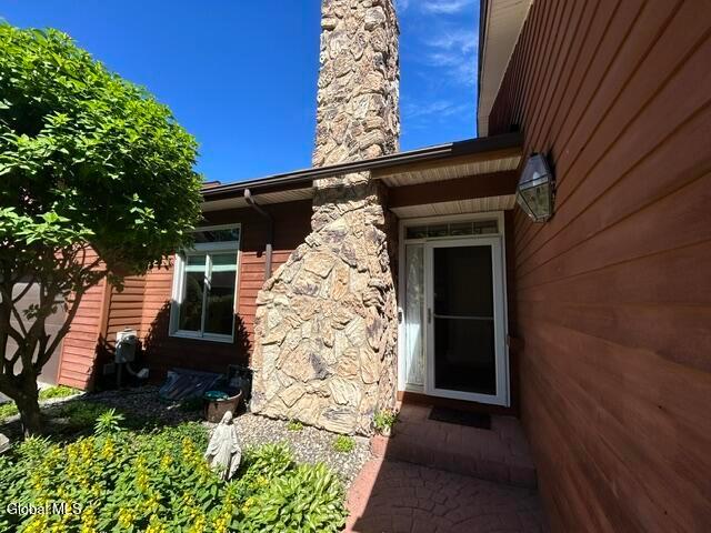 12 Lillian Lane