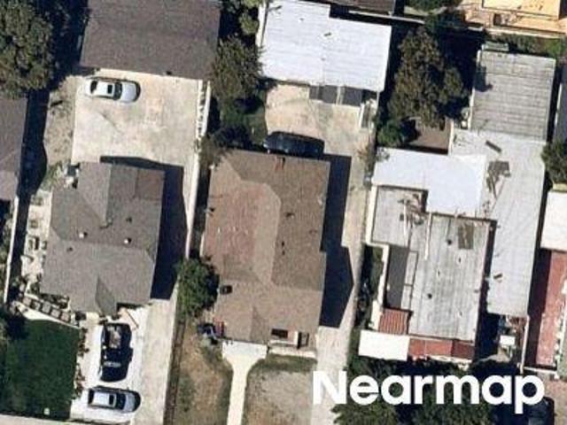 1/2 Live Oak St