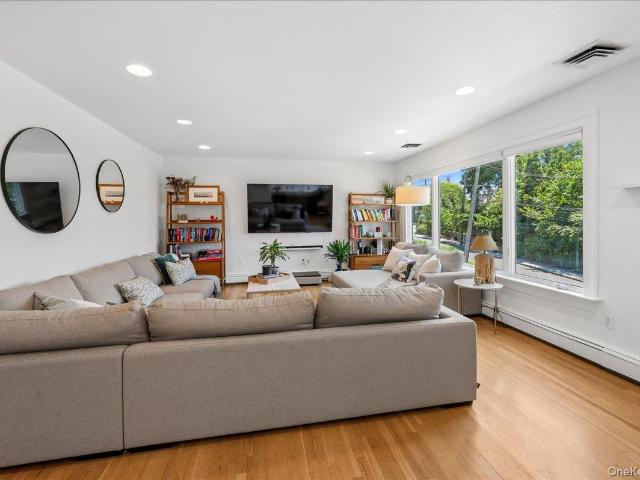 12 Livingston Avenue