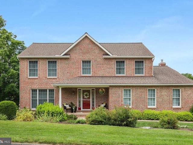 12 McCurley Dr, New Freedom, PA 17349