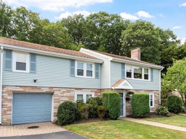 12 Mansfield St, Peabody, MA 01960
