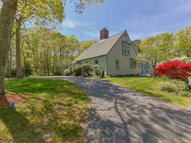 12 Madison Dr