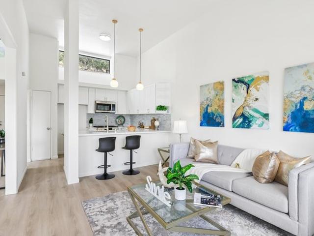 12 Madrid Ct, Novato, CA 94949