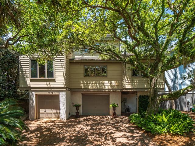 12 Marsh Island Lane