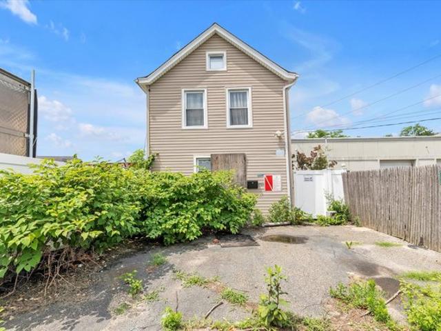 12 Max Ave, Hicksville, NY 11801