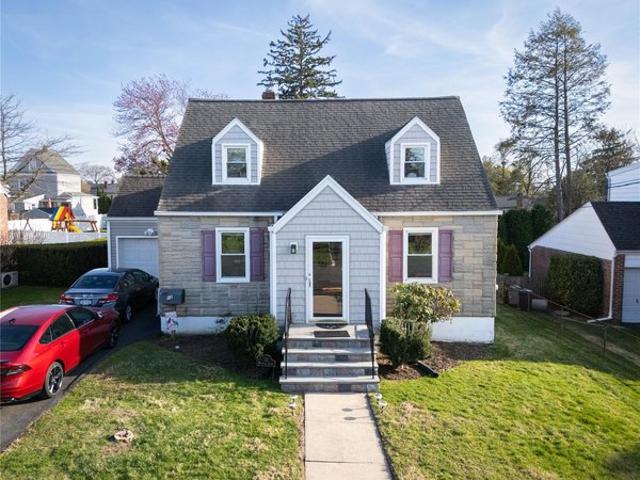 12 Maywood Ave, Port Chester, NY 10573