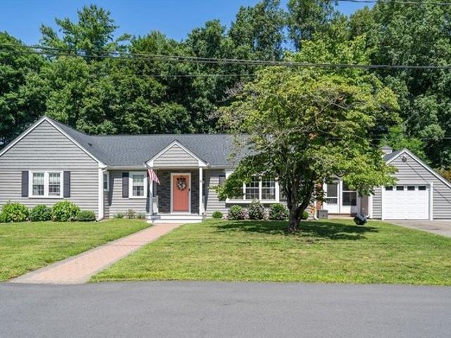 12 Merrit Ave, Groveland, MA 01834