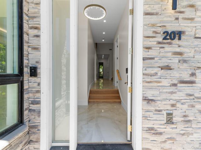 12 Miele Rd 201