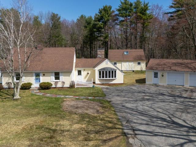 12 Miltimore Rd, Derry, NH 03038 | MLS #5084 | Compass
