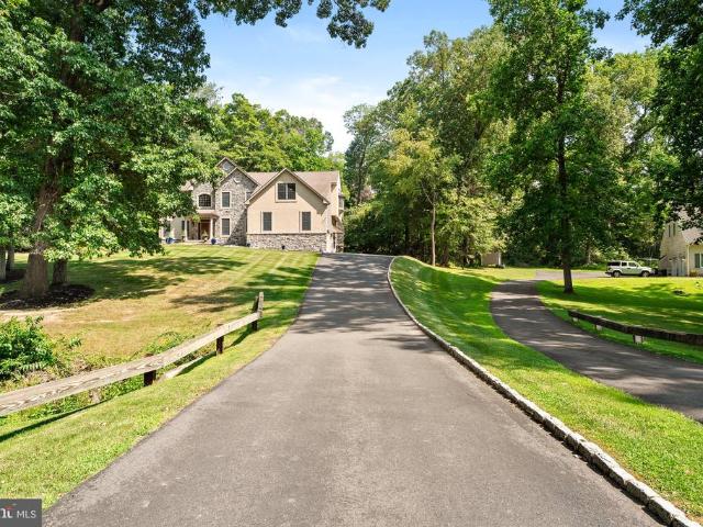 12 Mountain View Court