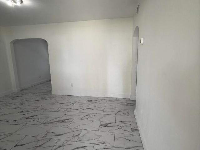 12 N B St, Lake Worth Beach, FL 33460 | MLS #B26003 | Compass