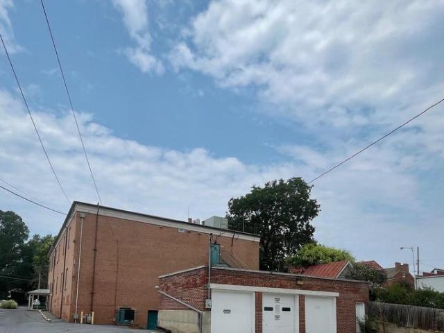 12 N Washington Street