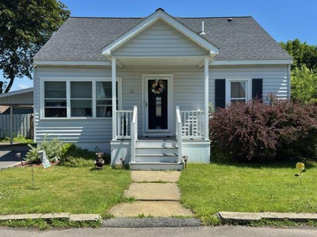 12 New St, Amsterdam, NY 12010