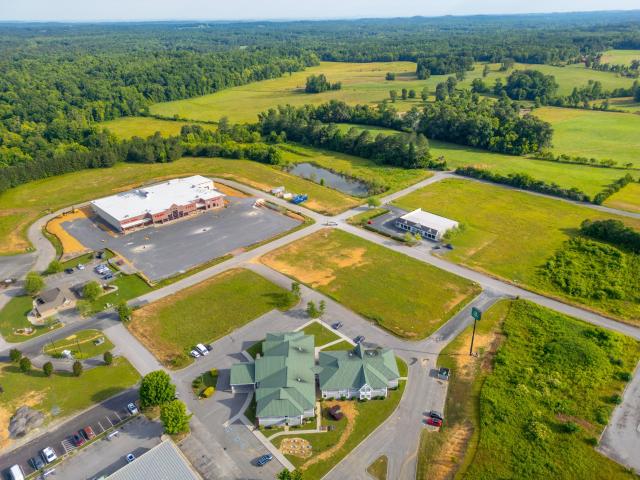 12 Ocoee Town & Country