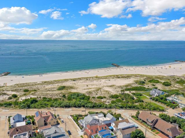12 Ocean Boulevard