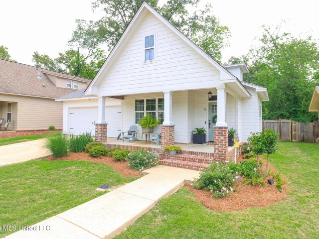 12 Oakwood Glen