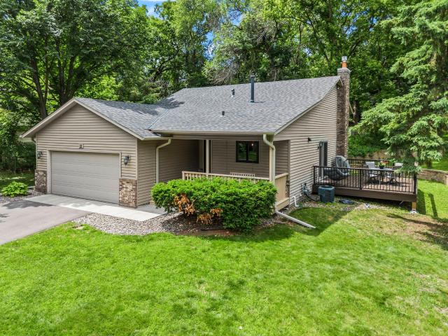 12 Oak Shore Drive