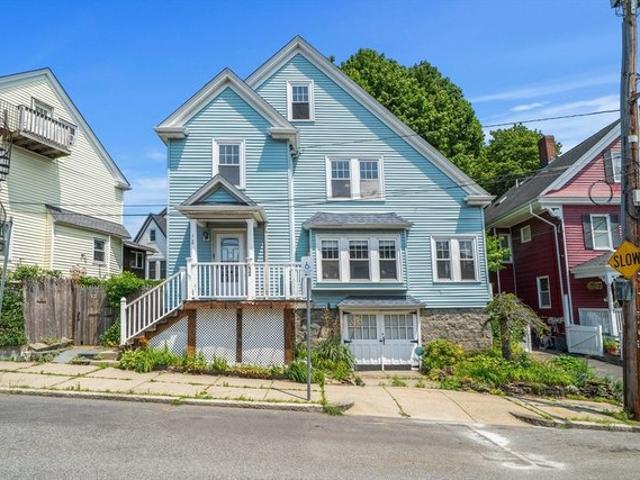 12 Oakridge St, Boston, MA 02126