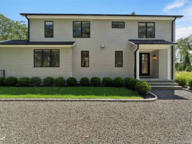 12 Old Main Road