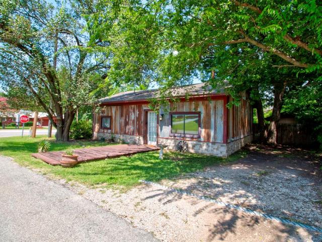 12 Old Shawnee Trail Drive