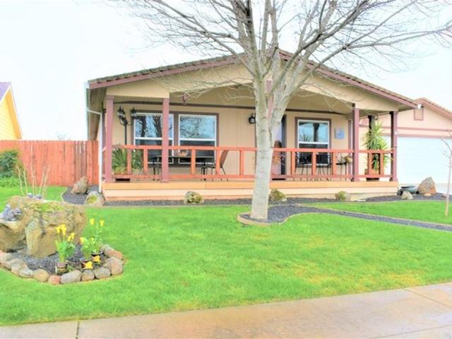 12 Orchardcrest Dr, Oroville, CA 95965