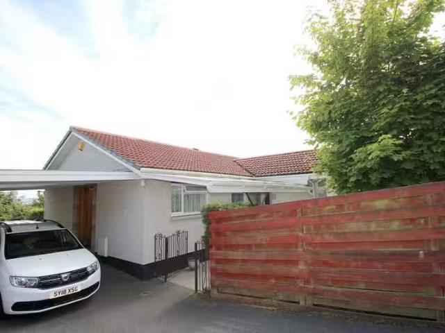 12 Overton Avenue, INVERNESS, IV3 8RR 4 bed bungalow for sale.